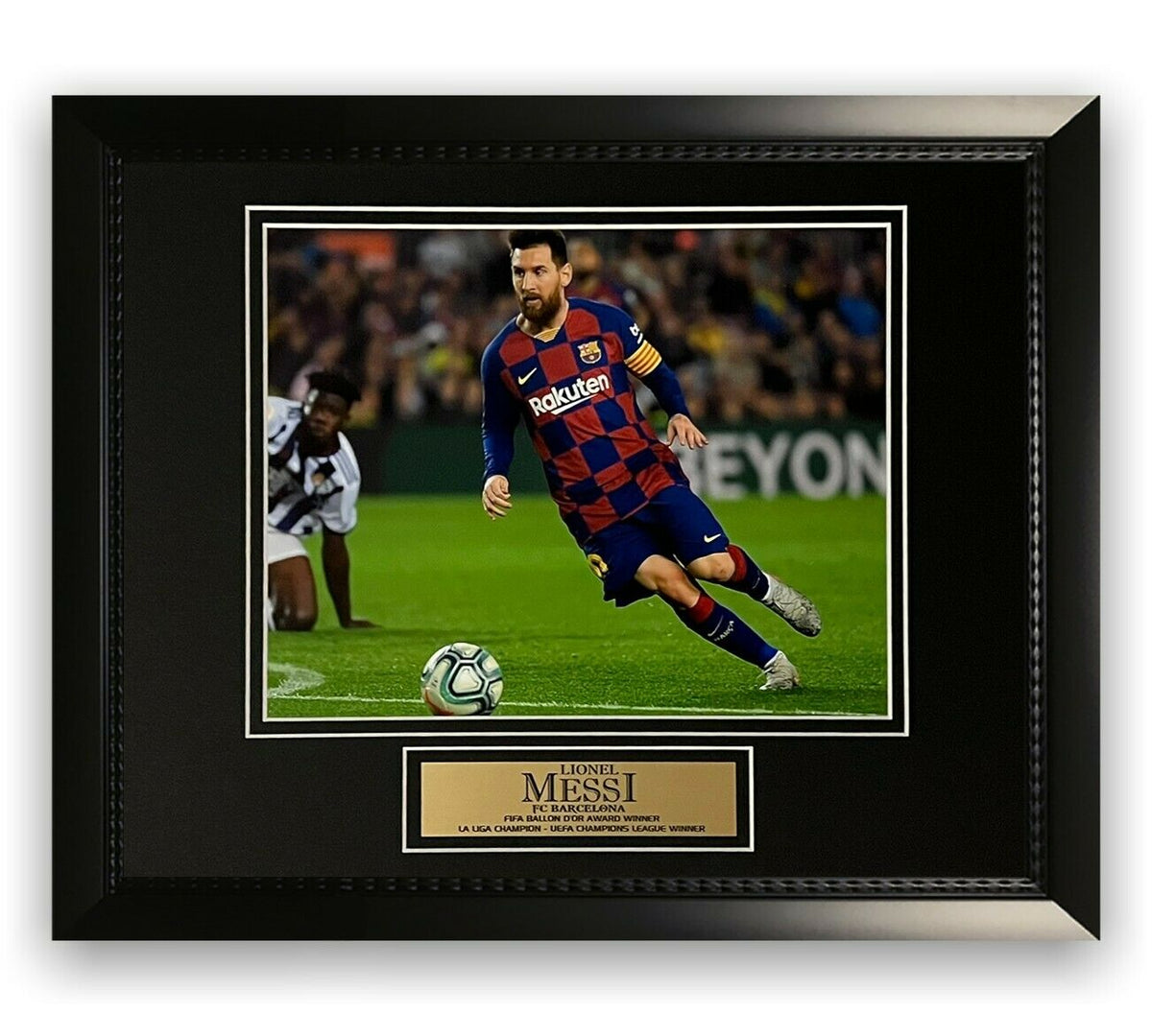 Lionel Messi Unsigned Photo Framed to 11x14 — ASG Memorabilia